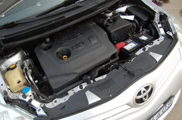 Pelēks Toyota Auris 2010 Jēkabpils, ar dzinēja tilpumu 1.40 L un nobraukumu 247 tūkst. km par 4999 €, foto 10 vietnē AUTOMOTO.COM.LV