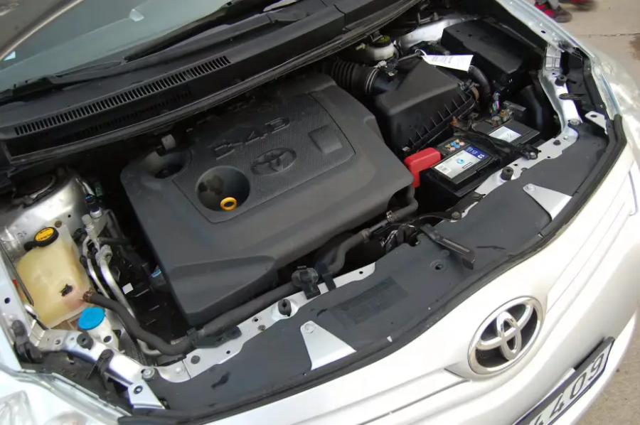 Pelēks Toyota Auris 2010 Jēkabpils, ar dzinēja tilpumu 1.40 L un nobraukumu 247 tūkst. km par 4999 €, foto 11 vietnē AUTOMOTO.COM.LV