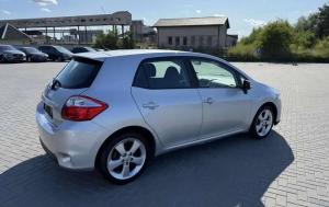 Pelēks Toyota Auris 2010 Telšiai, ar dzinēja tilpumu 1.80 L un nobraukumu 263 tūkst. km par 5790 €, foto 8 vietnē AUTOMOTO.COM.LV