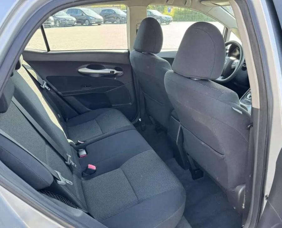 Pelēks Toyota Auris 2010 Telšiai, ar dzinēja tilpumu 1.80 L un nobraukumu 263 tūkst. km par 5790 €, foto 14 vietnē AUTOMOTO.COM.LV
