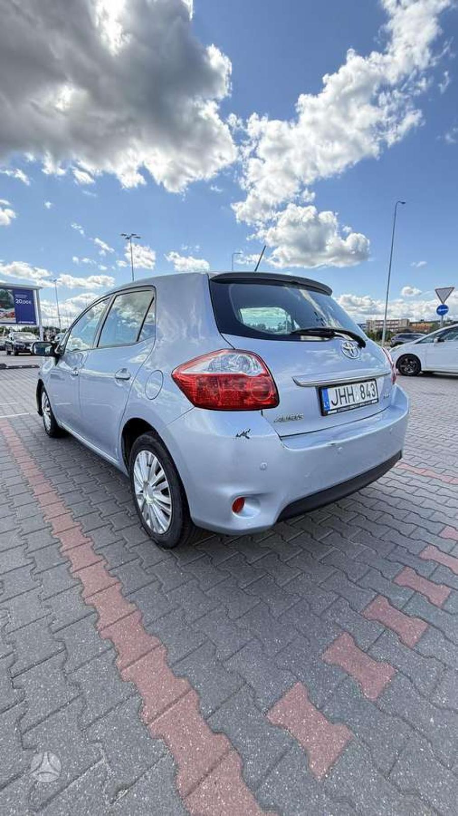 Pelēks Toyota Auris 2010 Viļņa, ar dzinēja tilpumu 1.33 L un nobraukumu 155 tūkst. km par 3499 €, foto 6 vietnē AUTOMOTO.COM.LV