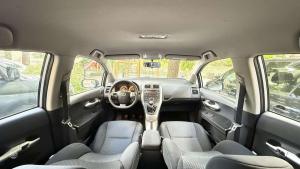 Pelēks Toyota Auris 2010 Viļņa, ar dzinēja tilpumu 1.33 L un nobraukumu 155 tūkst. km par 3499 €, foto 17 vietnē AUTOMOTO.COM.LV