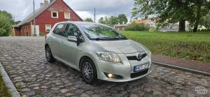 Grey Toyota Auris 2010 in Telschi, with an engine capacity of 1.40 L and mileage of 267 thousand km for 1490 €, photo 3 on AUTOMOTO.COM.LV