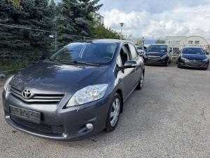Grey Toyota Auris 2010 in Marijampole, with an engine capacity of 1.33 L and mileage of 222 thousand km for 2650 €, photo  on AUTOMOTO.COM.LV