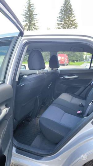 Grey Toyota Auris 2010 in Vilnius, with an engine capacity of 1.80 L and mileage of 200 thousand km for 4300 €, photo 11 on AUTOMOTO.COM.LV