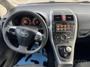 Grey Toyota Auris 2010 in Ogre, with an engine capacity of 2.00 L and mileage of 191 thousand km for 4800 €, photo 14 on AUTOMOTO.COM.LV