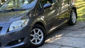 Pelēks Toyota Auris 2010 Jūrmala, ar dzinēja tilpumu 1.40 L un nobraukumu 0 tūkst. km par 2450 €, foto 7 vietnē AUTOMOTO.COM.LV