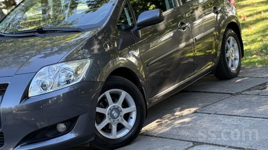 Pelēks Toyota Auris 2010 Jūrmala, ar dzinēja tilpumu 1.40 L un nobraukumu 0 tūkst. km par 2450 €, foto 7 vietnē AUTOMOTO.COM.LV