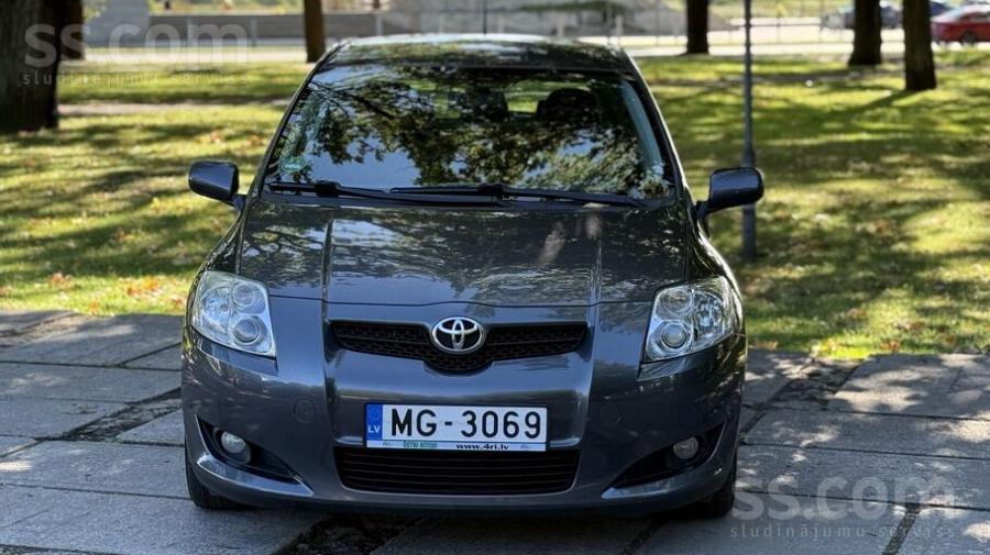 Pelēks Toyota Auris 2010 Jūrmala, ar dzinēja tilpumu 1.40 L un nobraukumu 0 tūkst. km par 2450 €, foto 8 vietnē AUTOMOTO.COM.LV