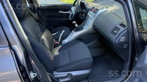 Pelēks Toyota Auris 2010 Jūrmala, ar dzinēja tilpumu 1.40 L un nobraukumu 0 tūkst. km par 2450 €, foto 17 vietnē AUTOMOTO.COM.LV
