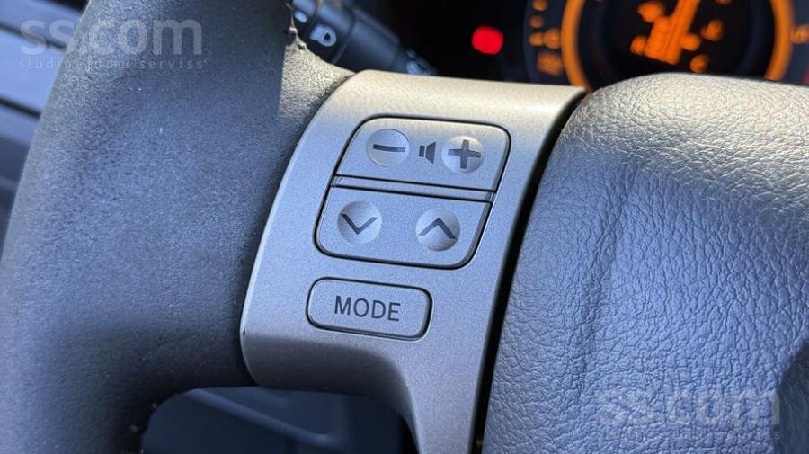 Pelēks Toyota Auris 2010 Jūrmala, ar dzinēja tilpumu 1.40 L un nobraukumu 0 tūkst. km par 2450 €, foto 25 vietnē AUTOMOTO.COM.LV