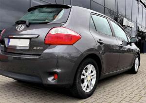 Grey Toyota Auris 2011 in Kaunas, with an engine capacity of 1.36 L and mileage of 187 thousand km for 4893 €, photo 4 on AUTOMOTO.COM.LV
