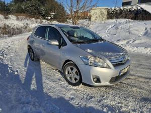 Grey Toyota Auris 2011 in Vilnius, with an engine capacity of 1.80 L and mileage of 127 thousand km for 5500 €, photo 2 on AUTOMOTO.COM.LV