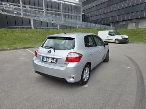 Pelēks Toyota Auris 2011 Ukmergė, ar dzinēja tilpumu 1.80 L un nobraukumu 178 tūkst. km par 6300 €, foto 7 vietnē AUTOMOTO.COM.LV
