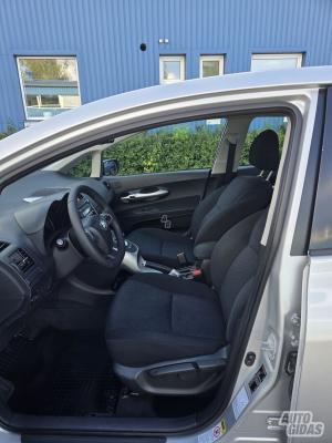 Pelēks Toyota Auris 2011 Ukmergė, ar dzinēja tilpumu 1.80 L un nobraukumu 180 tūkst. km par 6450 €, foto 13 vietnē AUTOMOTO.COM.LV