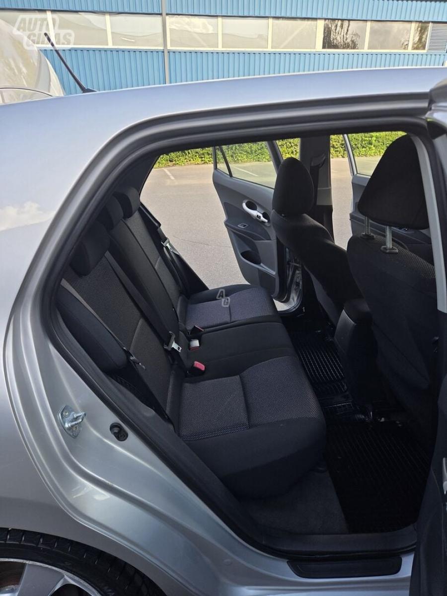 Pelēks Toyota Auris 2011 Ukmergė, ar dzinēja tilpumu 1.80 L un nobraukumu 180 tūkst. km par 6450 €, foto 28 vietnē AUTOMOTO.COM.LV