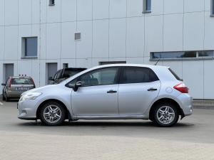 Pelēks Toyota Auris 2011 Rīga, ar dzinēja tilpumu 1.40 L un nobraukumu 317 tūkst. km par 3440 €, foto 4 vietnē AUTOMOTO.COM.LV