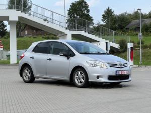 Pelēks Toyota Auris 2011 Rīga, ar dzinēja tilpumu 1.40 L un nobraukumu 317 tūkst. km par 3440 €, foto 9 vietnē AUTOMOTO.COM.LV