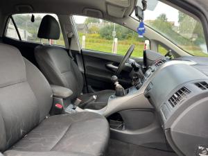Pelēks Toyota Auris 2011 Rīga, ar dzinēja tilpumu 1.40 L un nobraukumu 317 tūkst. km par 3440 €, foto 12 vietnē AUTOMOTO.COM.LV
