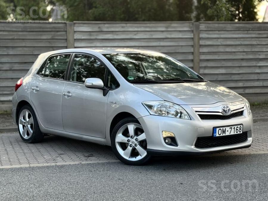 Pelēks Toyota Auris 2011 Jelgava, ar dzinēja tilpumu 1.80 L un nobraukumu 159 tūkst. km par 7200 €, foto 9 vietnē AUTOMOTO.COM.LV