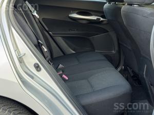 Pelēks Toyota Auris 2011 Jelgava, ar dzinēja tilpumu 1.80 L un nobraukumu 159 tūkst. km par 7200 €, foto 19 vietnē AUTOMOTO.COM.LV