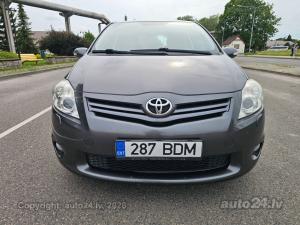 Pelēks Toyota Auris 2011 Paide, ar dzinēja tilpumu 1.60 L un nobraukumu 190 tūkst. km par 4990 €, foto 3 vietnē AUTOMOTO.COM.LV