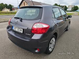Pelēks Toyota Auris 2011 Paide, ar dzinēja tilpumu 1.60 L un nobraukumu 190 tūkst. km par 4990 €, foto 5 vietnē AUTOMOTO.COM.LV