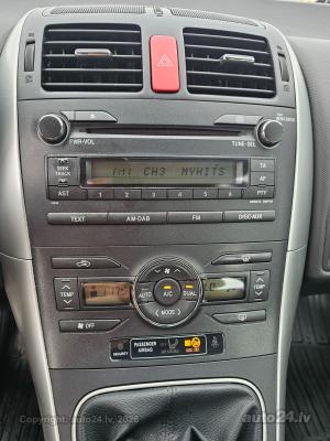 Pelēks Toyota Auris 2011 Paide, ar dzinēja tilpumu 1.60 L un nobraukumu 190 tūkst. km par 4990 €, foto 13 vietnē AUTOMOTO.COM.LV