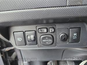 Pelēks Toyota Auris 2011 Paide, ar dzinēja tilpumu 1.60 L un nobraukumu 190 tūkst. km par 4990 €, foto 14 vietnē AUTOMOTO.COM.LV