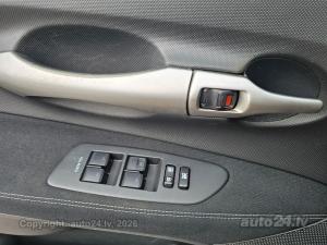 Pelēks Toyota Auris 2011 Paide, ar dzinēja tilpumu 1.60 L un nobraukumu 190 tūkst. km par 4990 €, foto 16 vietnē AUTOMOTO.COM.LV