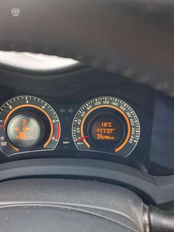 Grey Toyota Auris 2011 in Kazlu Ruda, with an engine capacity of 2.00 L and mileage of 276 thousand km for 3200 €, photo 6 on AUTOMOTO.COM.LV