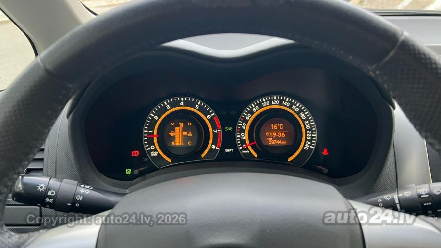 Pelēks Toyota Auris 2011 Tallina, ar dzinēja tilpumu 1.30 L un nobraukumu 60 tūkst. km par 6900 €, foto 13 vietnē AUTOMOTO.COM.LV