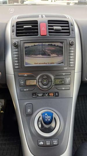 Grey Toyota Auris 2011 in Vilnius, with an engine capacity of 1.80 L and mileage of 201 thousand km for 5200 €, photo 12 on AUTOMOTO.COM.LV
