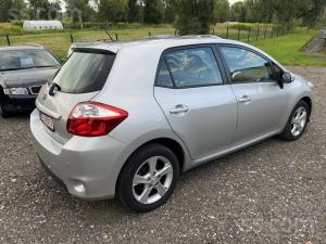 Pelēks Toyota Auris 2011 Limbaži, ar dzinēja tilpumu 2.00 L un nobraukumu 263 tūkst. km par 4850 €, foto 5 vietnē AUTOMOTO.COM.LV