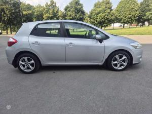 Pelēks Toyota Auris 2011 Kauņa, ar dzinēja tilpumu 2.00 L un nobraukumu 245 tūkst. km par 3900 €, foto 8 vietnē AUTOMOTO.COM.LV