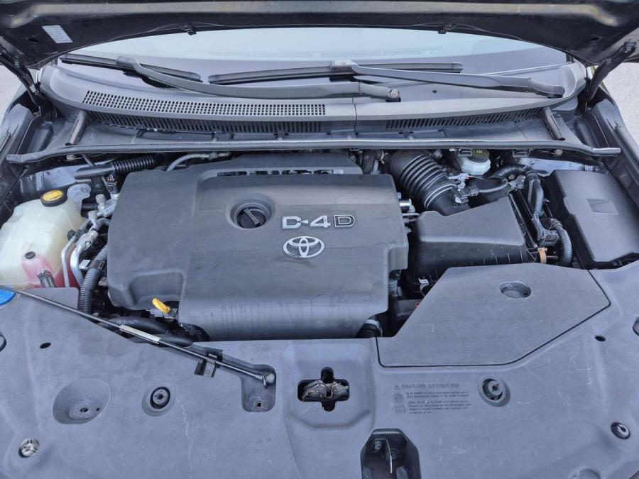 Pelēks Toyota Auris 2011 Kauņa, ar dzinēja tilpumu 2.00 L un nobraukumu 245 tūkst. km par 3900 €, foto 14 vietnē AUTOMOTO.COM.LV