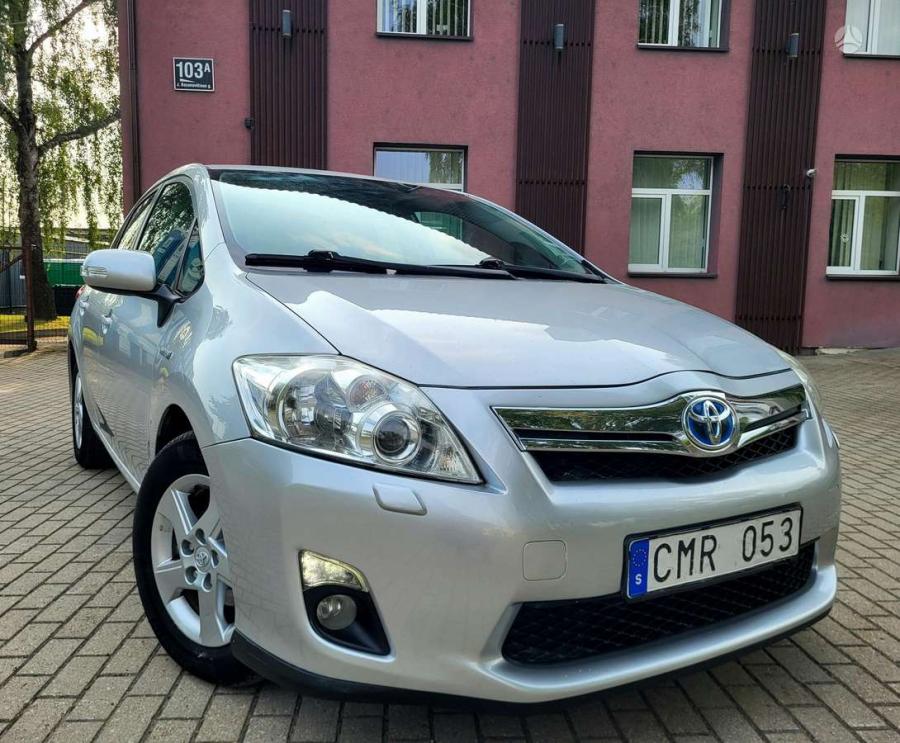 Pelēks Toyota Auris 2011 Šauļi, ar dzinēja tilpumu 1.80 L un nobraukumu 395 tūkst. km par 4990 €, foto 12 vietnē AUTOMOTO.COM.LV