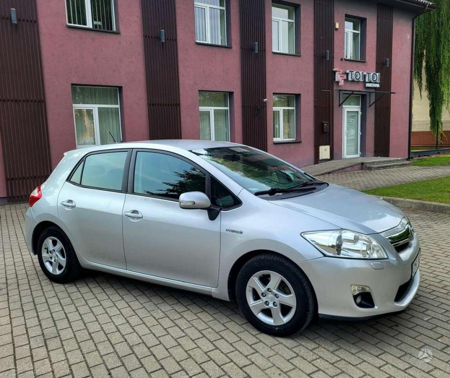 Pelēks Toyota Auris 2011 Šauļi, ar dzinēja tilpumu 1.80 L un nobraukumu 395 tūkst. km par 4990 €, foto 15 vietnē AUTOMOTO.COM.LV