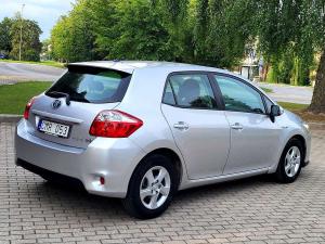 Pelēks Toyota Auris 2011 Šauļi, ar dzinēja tilpumu 1.80 L un nobraukumu 395 tūkst. km par 4990 €, foto 17 vietnē AUTOMOTO.COM.LV