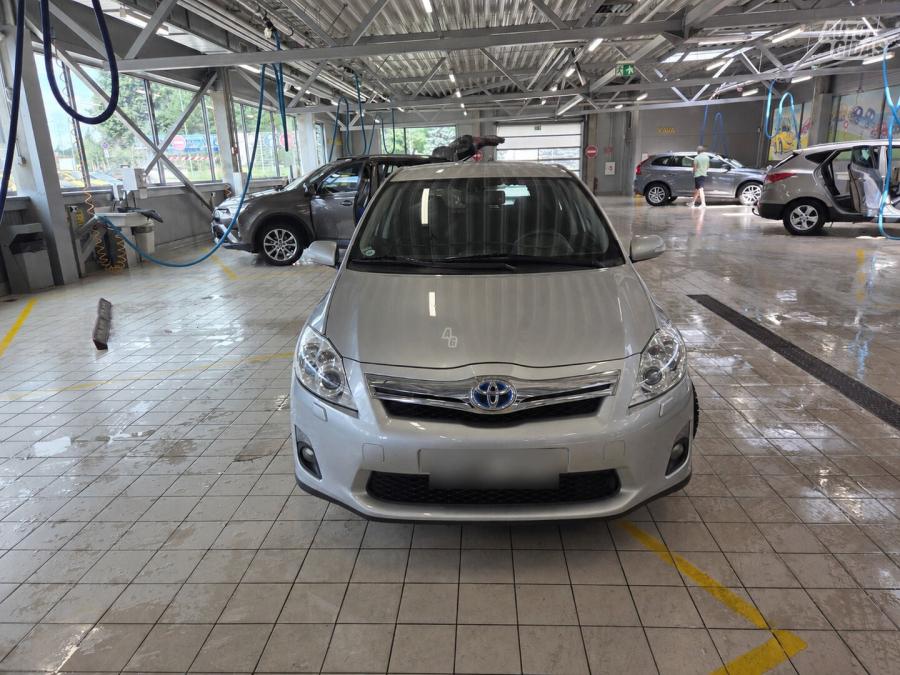 Pelēks Toyota Auris 2011 Ukmergė, ar dzinēja tilpumu 1.80 L un nobraukumu 190 tūkst. km par 6500 €, foto 3 vietnē AUTOMOTO.COM.LV