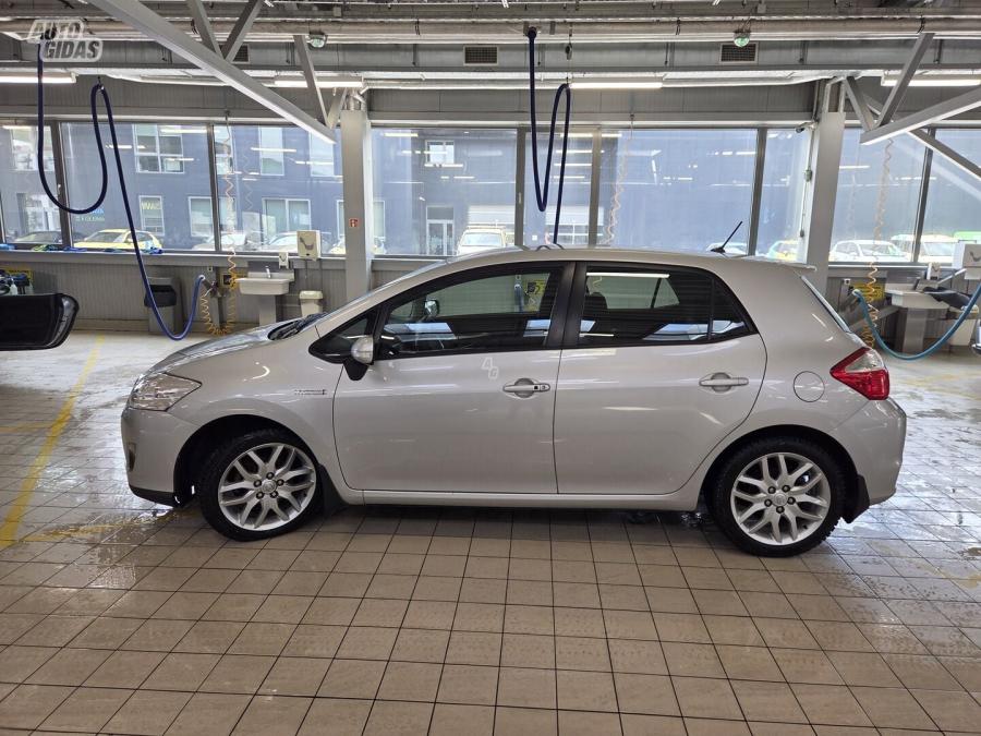 Pelēks Toyota Auris 2011 Ukmergė, ar dzinēja tilpumu 1.80 L un nobraukumu 190 tūkst. km par 6500 €, foto 5 vietnē AUTOMOTO.COM.LV