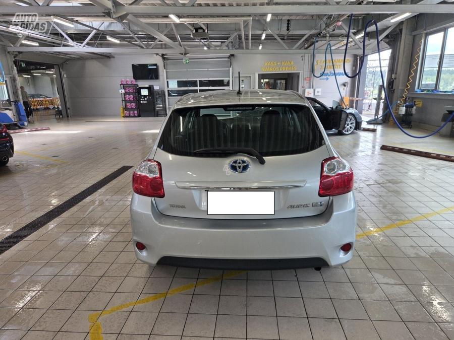 Pelēks Toyota Auris 2011 Ukmergė, ar dzinēja tilpumu 1.80 L un nobraukumu 190 tūkst. km par 6500 €, foto 7 vietnē AUTOMOTO.COM.LV