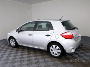 Grey Toyota Auris 2012 in Tallinn, with an engine capacity of 1.60 L and mileage of 279 thousand km for 2799 €, photo 4 on AUTOMOTO.COM.LV