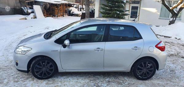Pelēks Toyota Auris 2012 Kauņa, ar dzinēja tilpumu 1.80 L un nobraukumu 247 tūkst. km par 5899 €, foto 8 vietnē AUTOMOTO.COM.LV