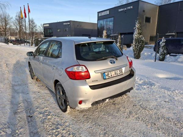 Pelēks Toyota Auris 2012 Kauņa, ar dzinēja tilpumu 1.80 L un nobraukumu 164 tūkst. km par 6300 €, foto 7 vietnē AUTOMOTO.COM.LV