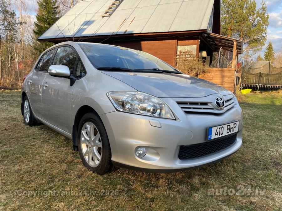 Pelēks Toyota Auris 2012 Tallina, ar dzinēja tilpumu 1.60 L un nobraukumu 139 tūkst. km par 5300 €, foto 7 vietnē AUTOMOTO.COM.LV
