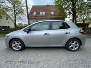 Pelēks Toyota Auris 2012 Tallina, ar dzinēja tilpumu 1.60 L un nobraukumu 197 tūkst. km par 4100 €, foto 9 vietnē AUTOMOTO.COM.LV