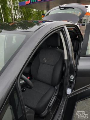 Grey Toyota Auris 2012 in Ukmerge, with an engine capacity of 1.80 L and mileage of 180 thousand km for 6450 €, photo 8 on AUTOMOTO.COM.LV