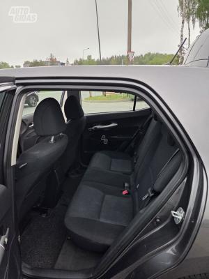 Grey Toyota Auris 2012 in Ukmerge, with an engine capacity of 1.80 L and mileage of 180 thousand km for 6450 €, photo 9 on AUTOMOTO.COM.LV