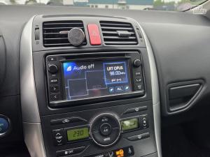 Grey Toyota Auris 2012 in Ukmerge, with an engine capacity of 1.80 L and mileage of 180 thousand km for 6450 €, photo 12 on AUTOMOTO.COM.LV